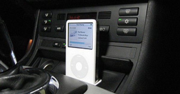 BMW 3 SERIES (E46) SPEC.DOCK iPOD / iPHONE LIGHTNING DOCK (BMWE46V5ILHT)